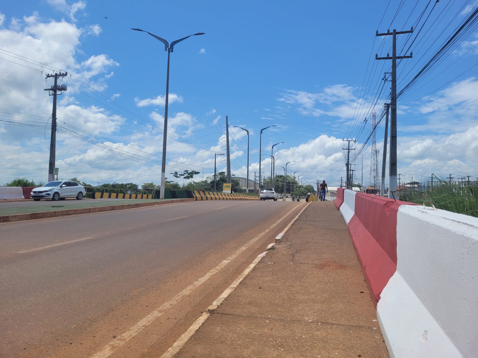 Segurança: áreas de obras do Prosap são cercadas com blocos de concreto ...