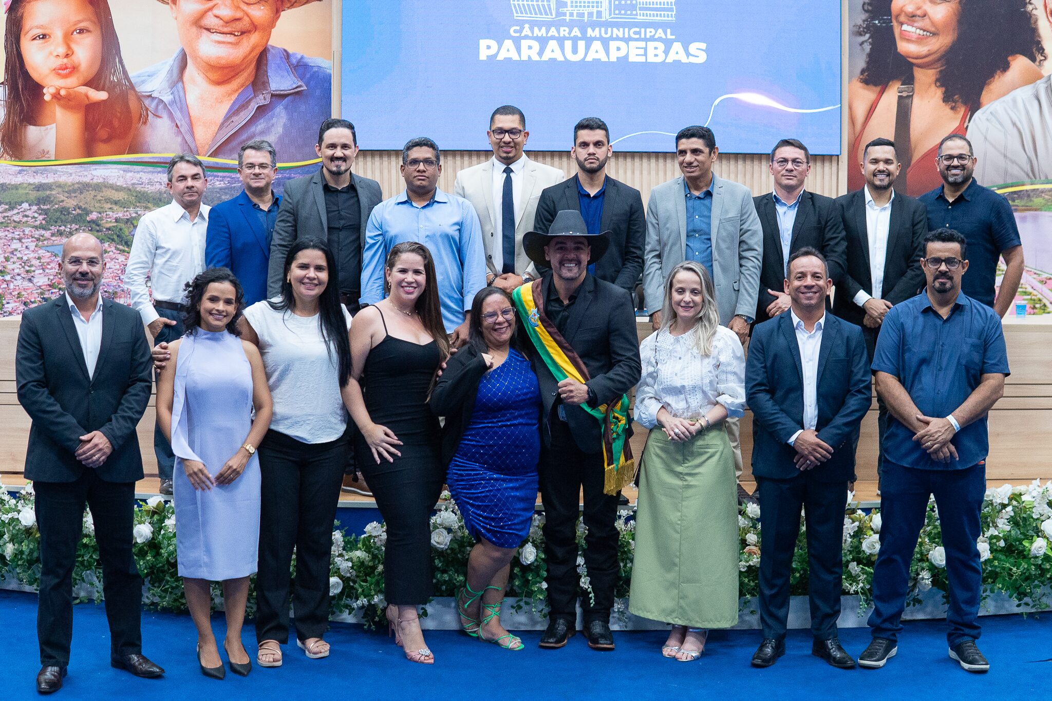 Prefeito Aurélio Goiano toma posse em sessão solene na Câmara Municipal ...