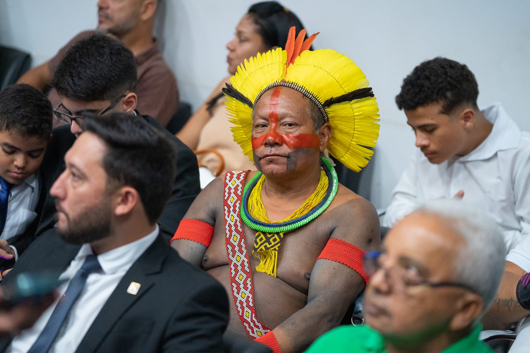 Prefeito Aurélio Goiano toma posse em sessão solene na Câmara Municipal ...